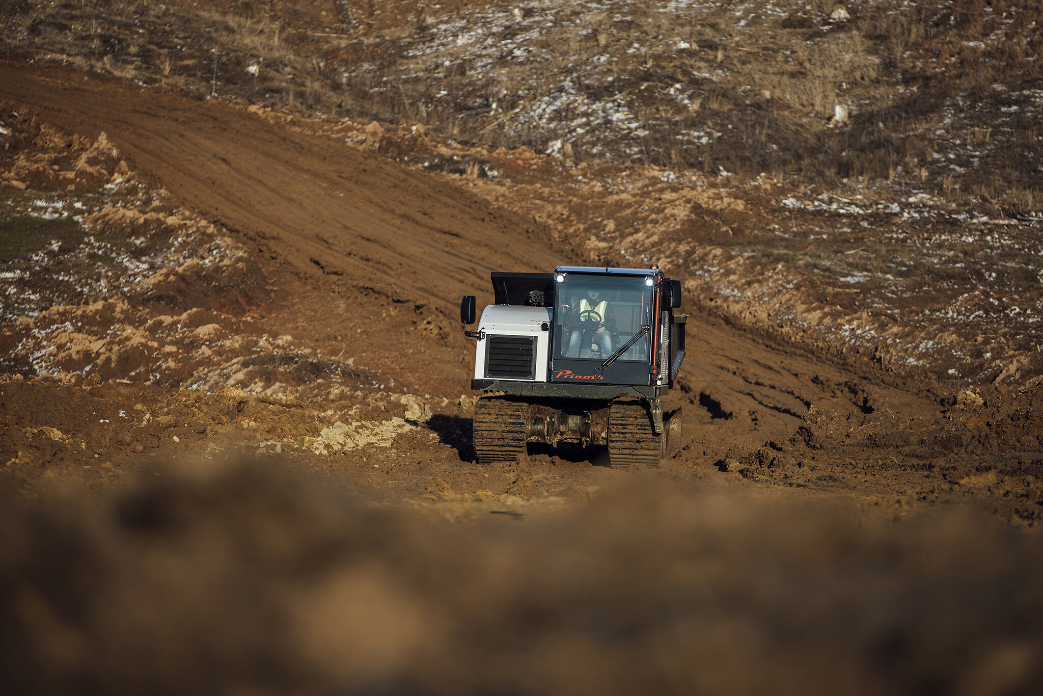 Compact Crawler Carriers Go Where Wheels Can't - Prinoth